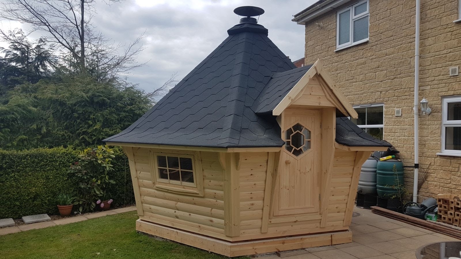 Finse Kota Exclusive 9.2m2 kopen/kaufen Limburg|HOUTGESTOOKTE HOTTUB ...